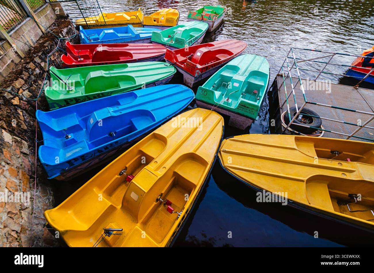 Fiberglass reinforced plastic paddle boats for visitors and tourists ...
