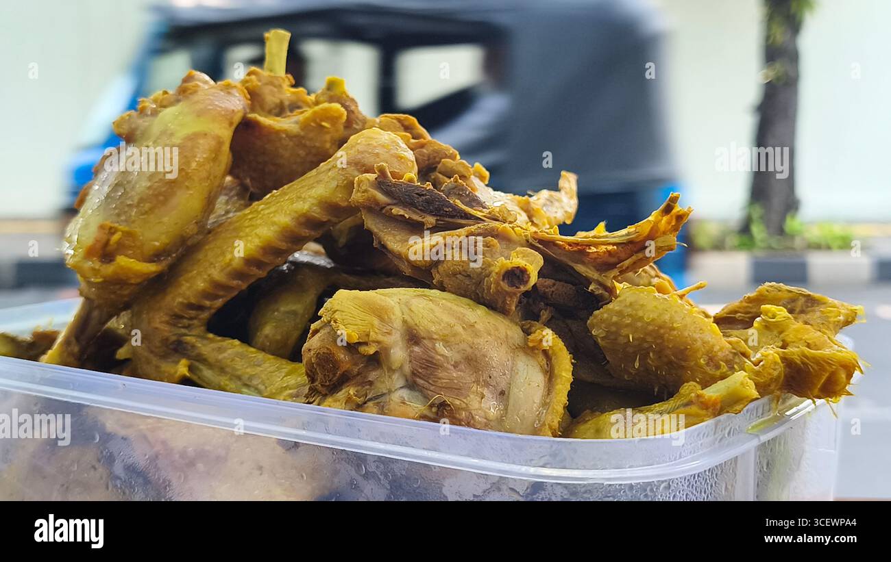 Raw chicken tender fry hi-res stock photography and images - Alamy