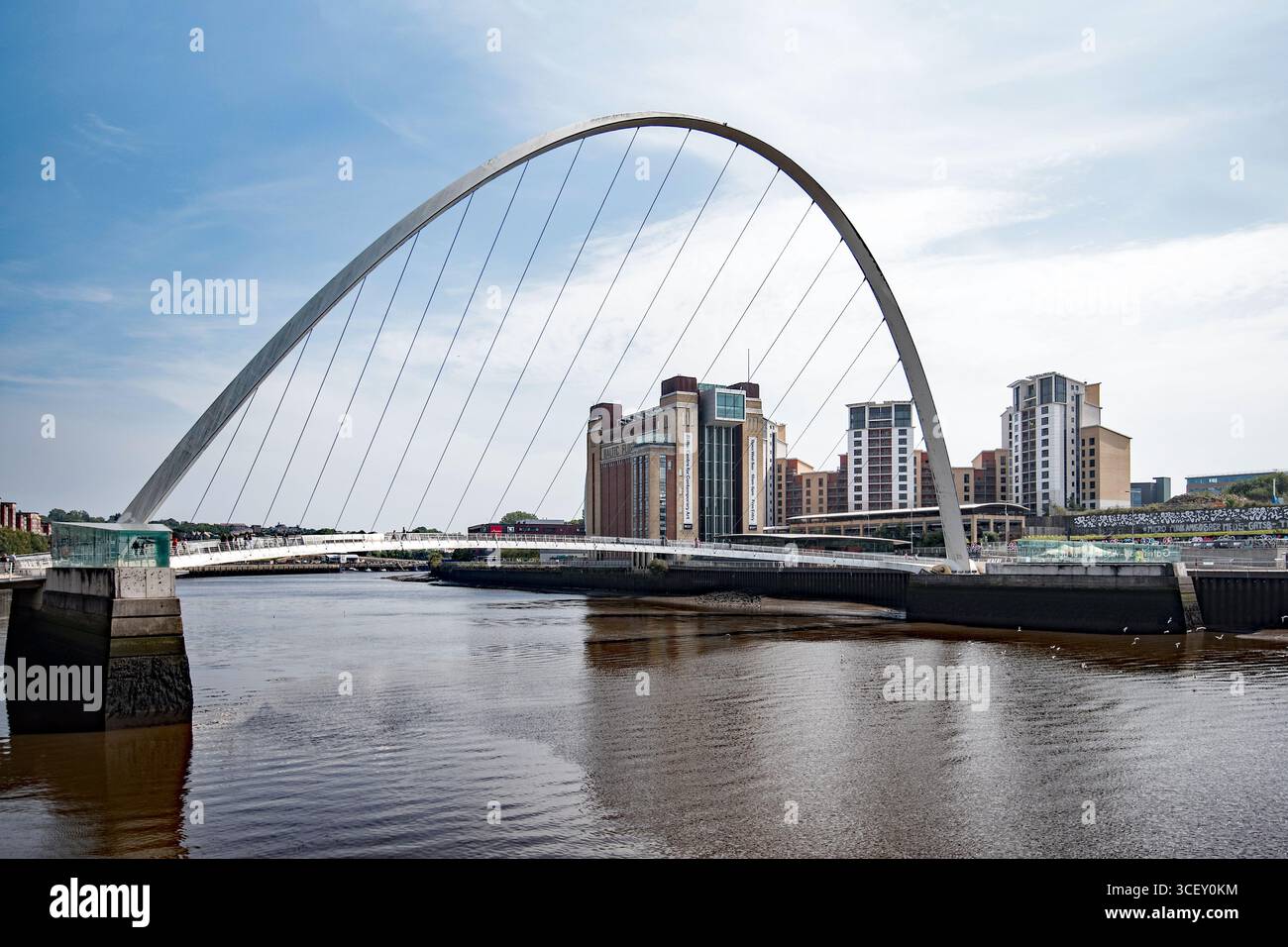 Tilts as a single rigid sructure hi-res stock photography and images ...