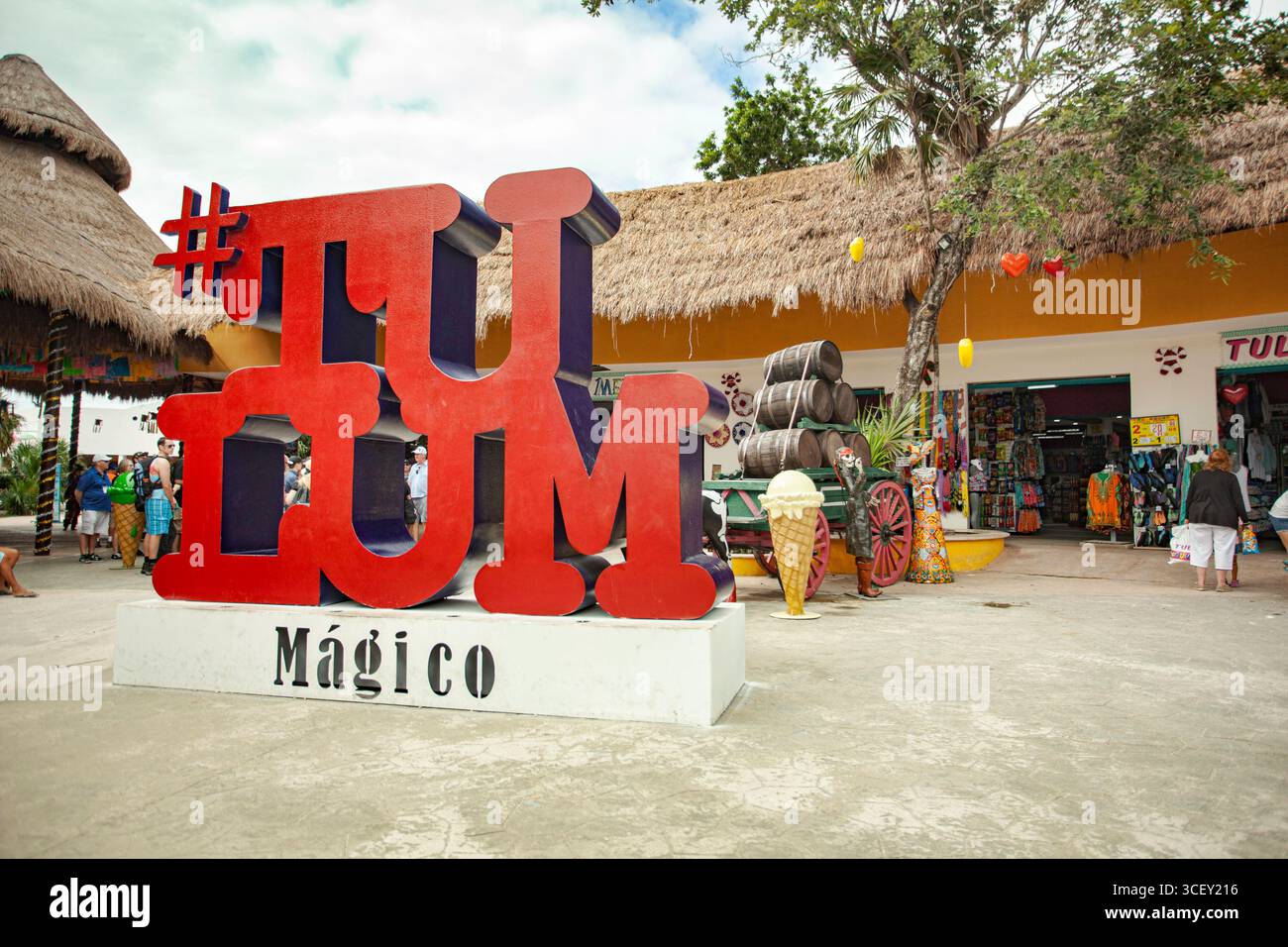 Tulum, mexico 20 august 2025: big colorful tulum sign welcoming ...