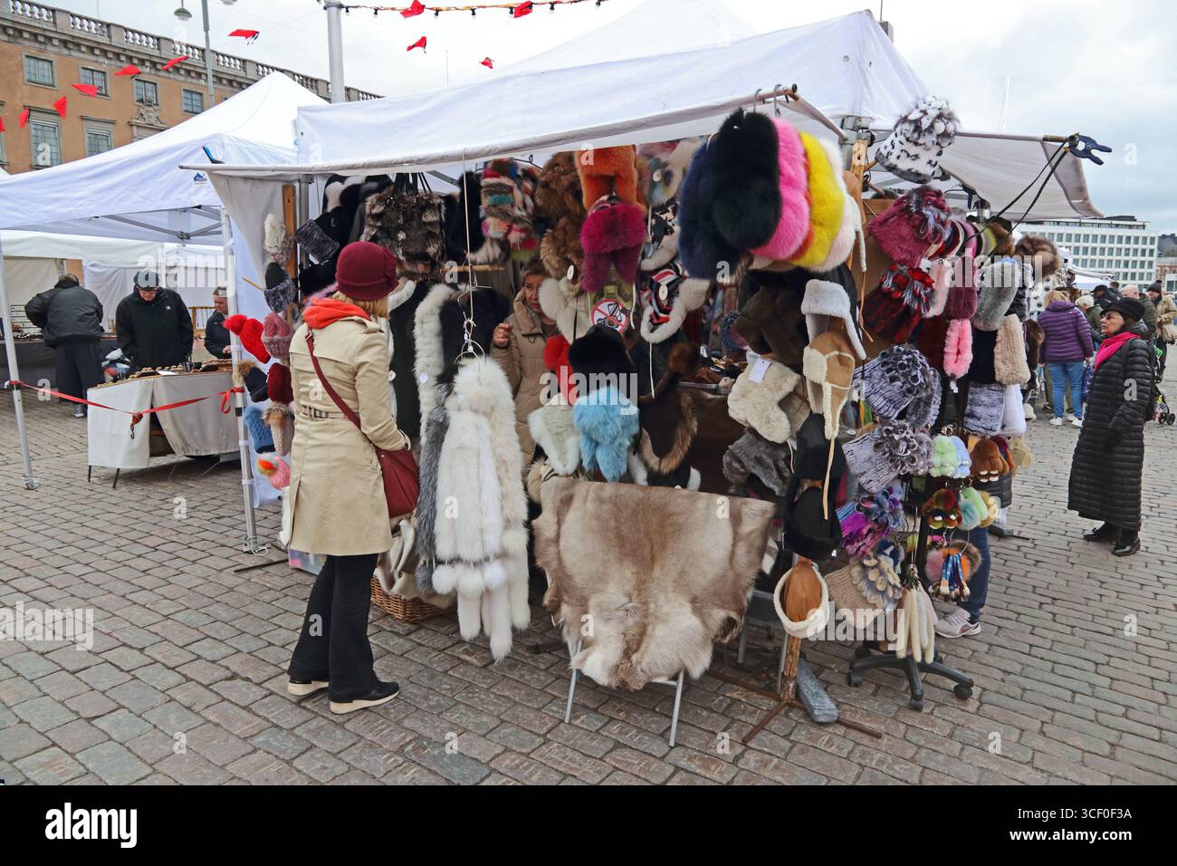 Helsinki market stall hi-res stock photography and images - Alamy
