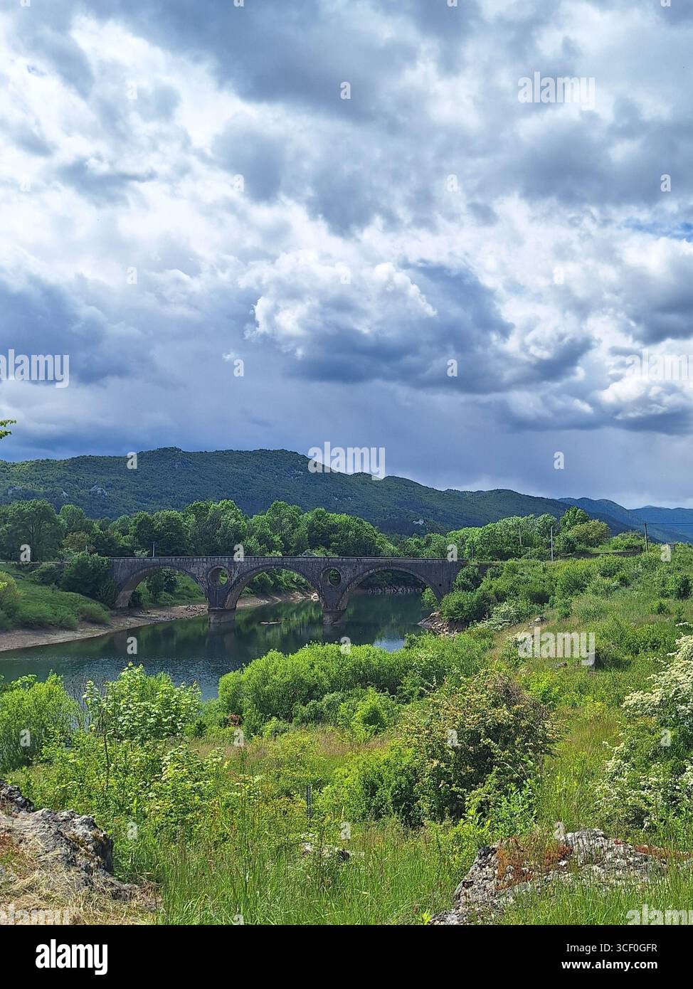 Riverine landmark hi-res stock photography and images - Alamy