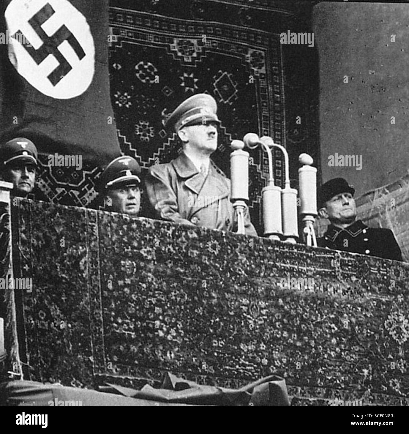 Adolf Hitler and Ernst Neumann pictured in the balcony of the Klaipda ...