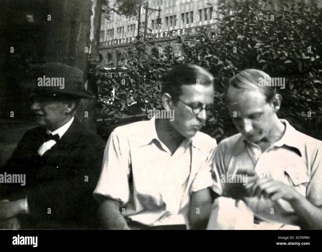 In the summer of 1932, Heinz-Günther Knolle, a graduate of Schule am ...