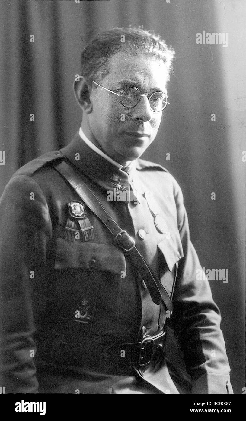 Leading military figure Black and White Stock Photos & Images - Alamy