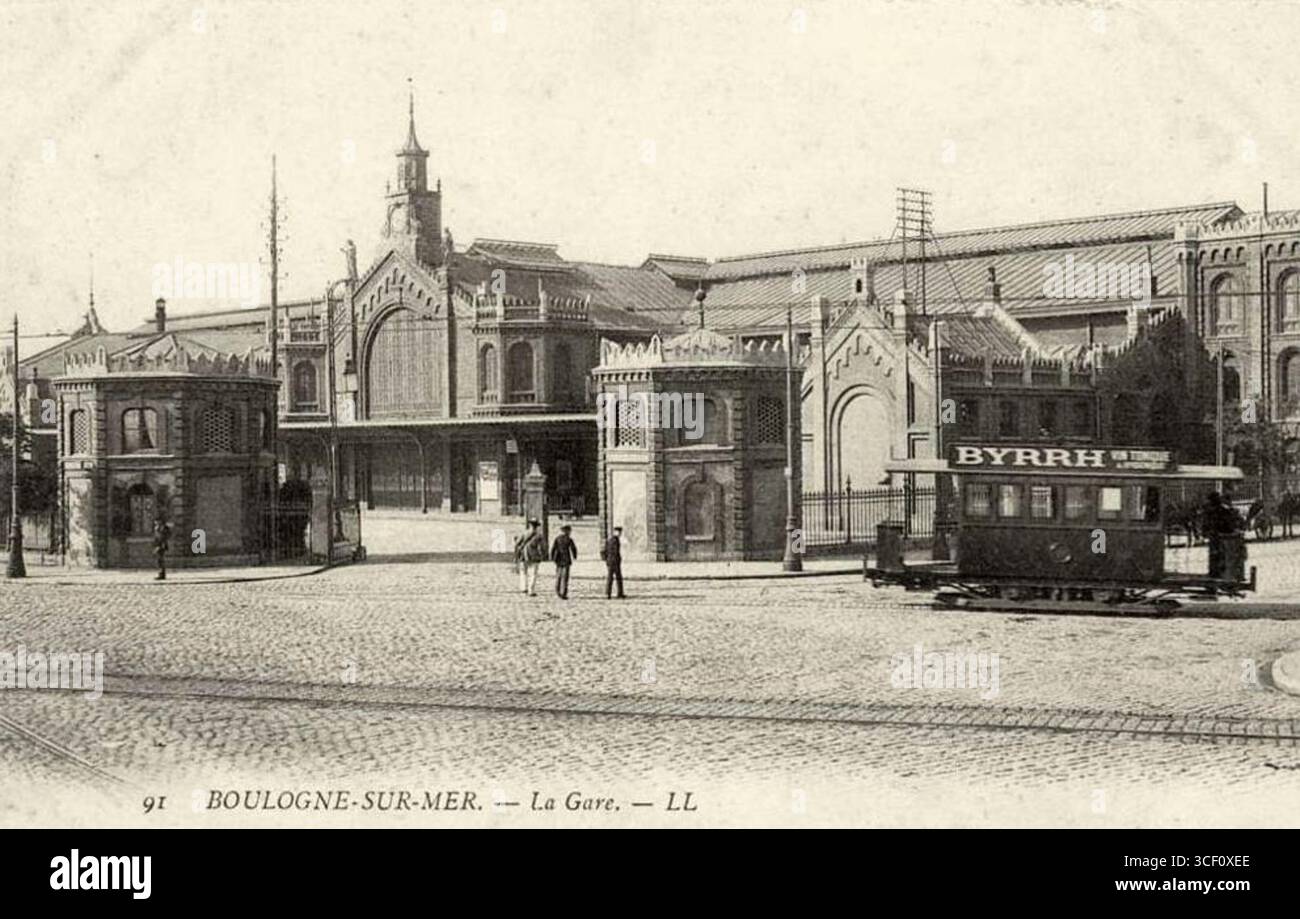 A photo from the early 1900s depicting the central railway station and ...