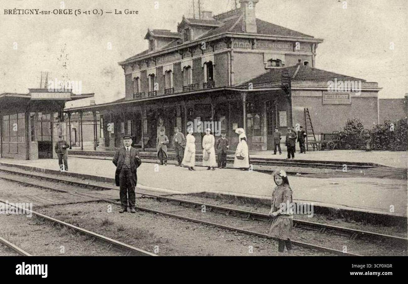 A photograph from between 1900 and 1910 showing Brétigny-sur-Orge's ...