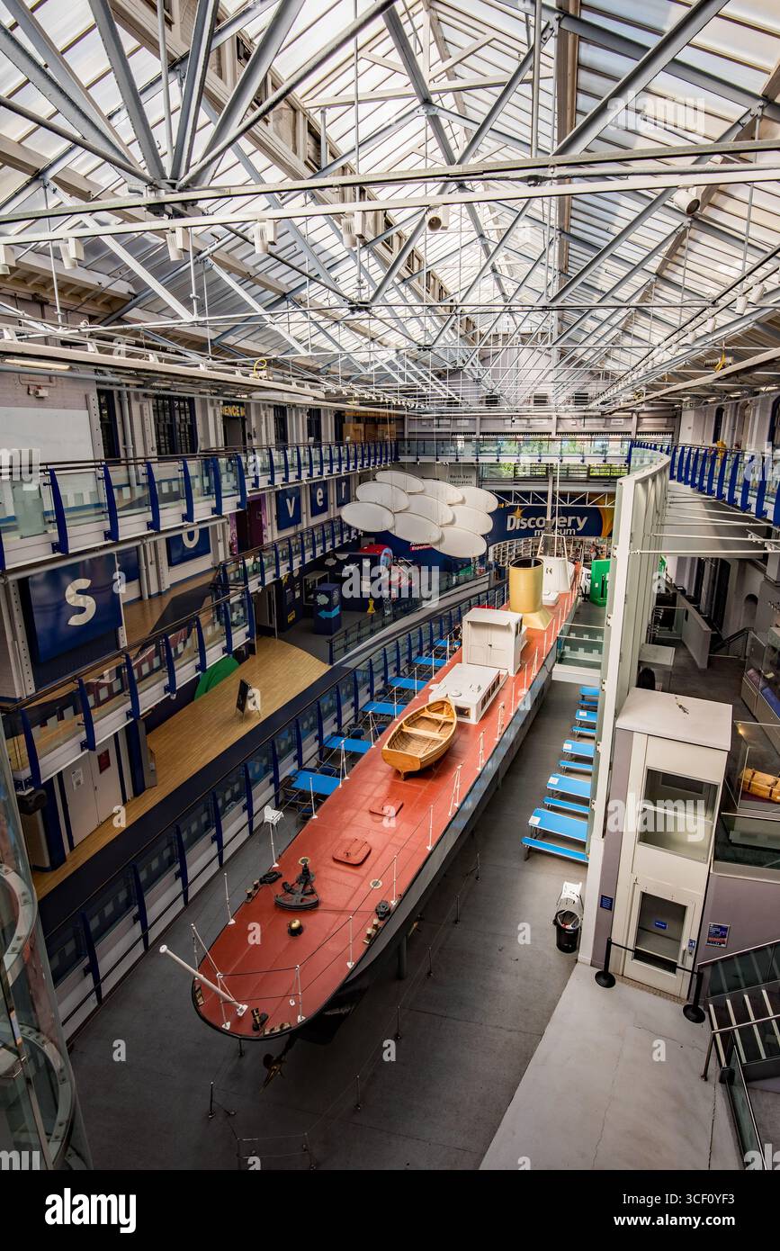 What to see in newcastle upn tyne hi-res stock photography and images ...