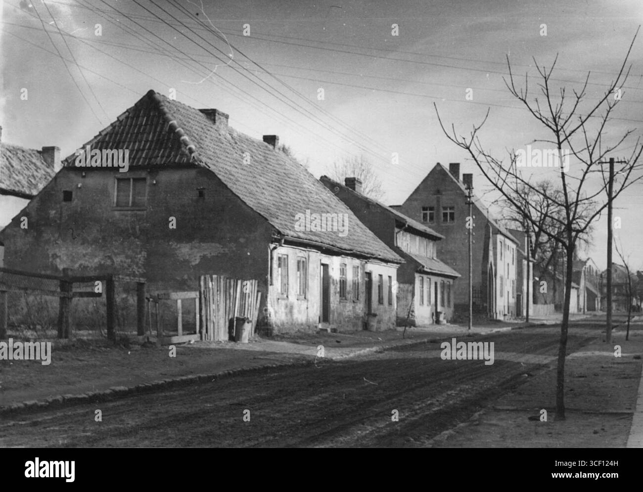 Pre wwii architecture Black and White Stock Photos & Images - Alamy