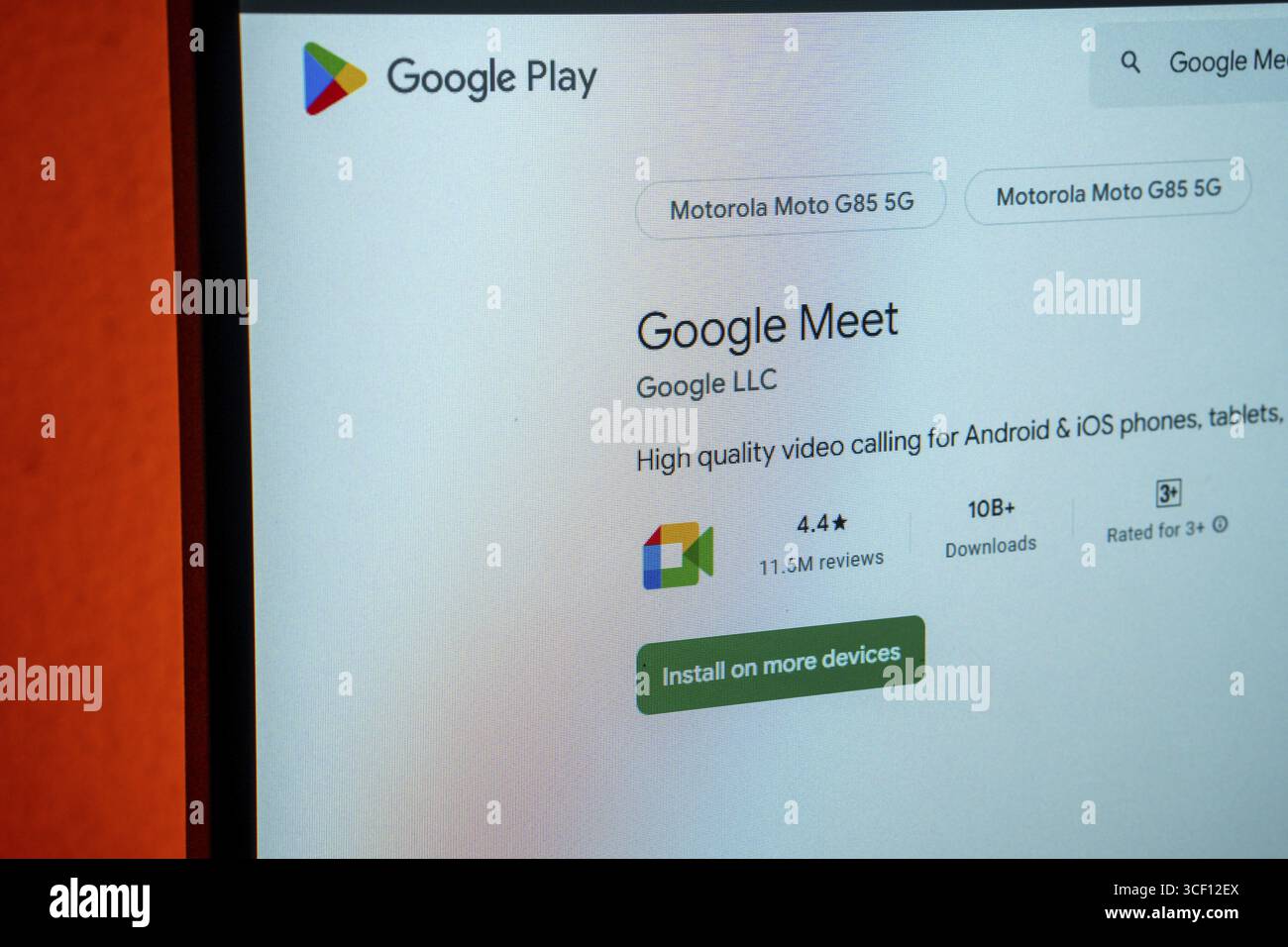 Google Play webpage displaying Google Meet app information and option ...