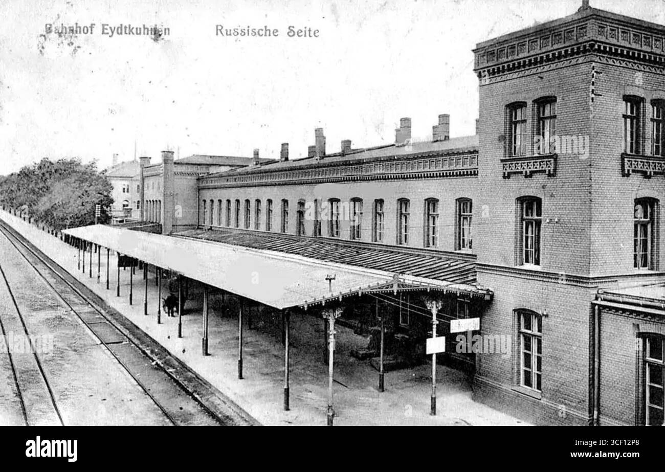 A view of Eydtkuhnen railway station during the 1920s, showing the ...