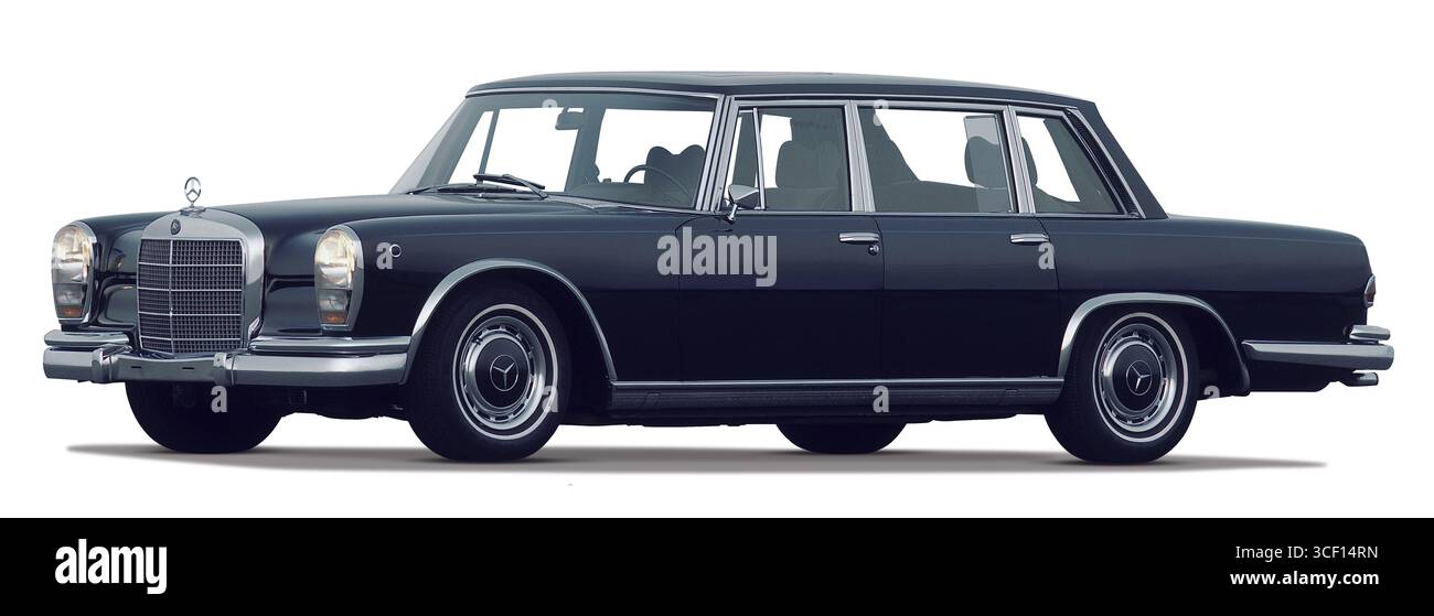 Auto mercedes Cut Out Stock Images & Pictures - Alamy