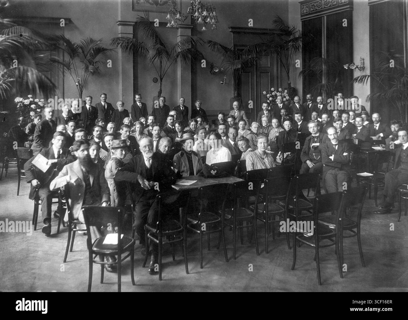 Sciences meeting Black and White Stock Photos & Images - Alamy