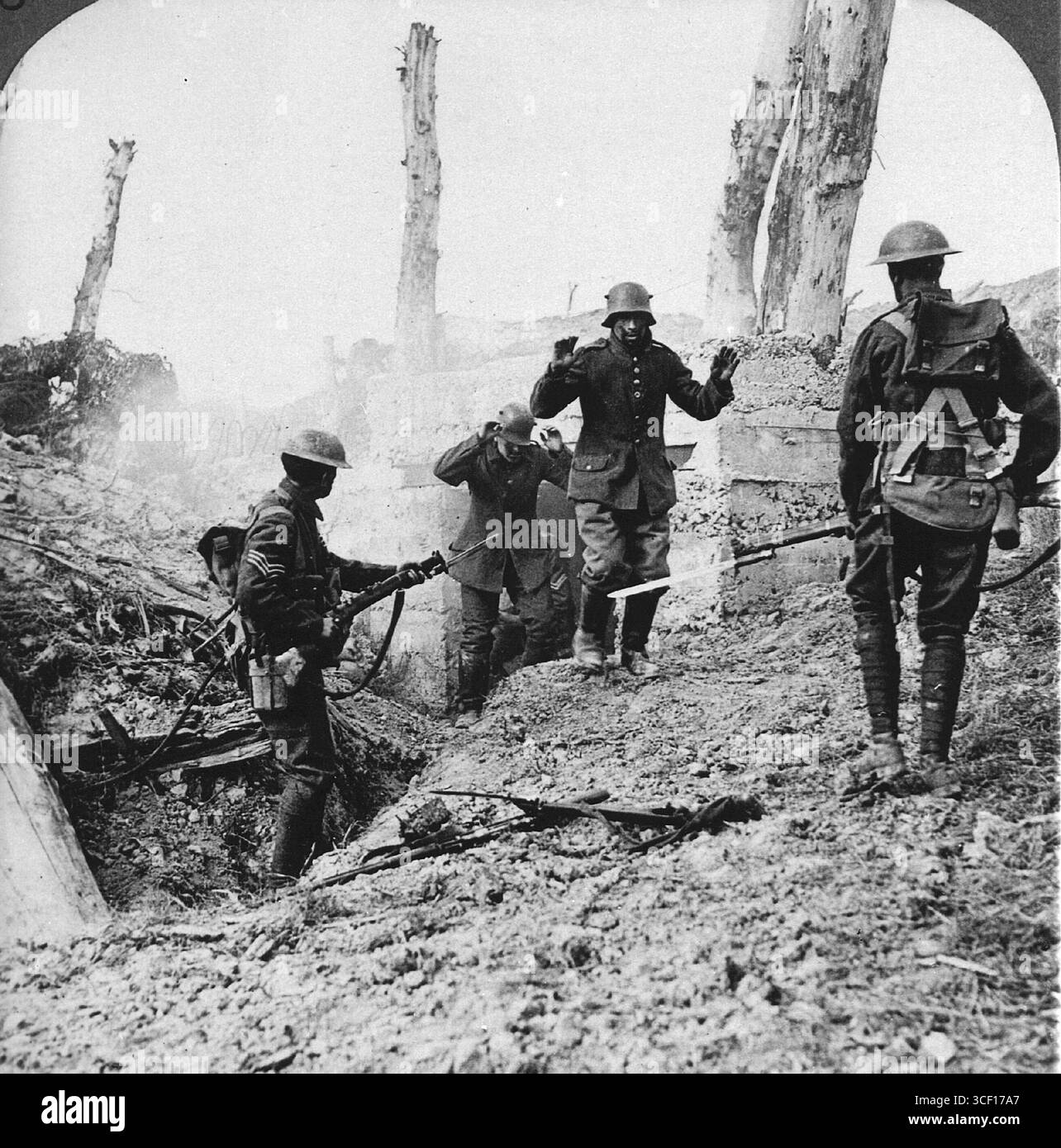 This photo from December 11, 1916, shows German soldiers surrendering ...