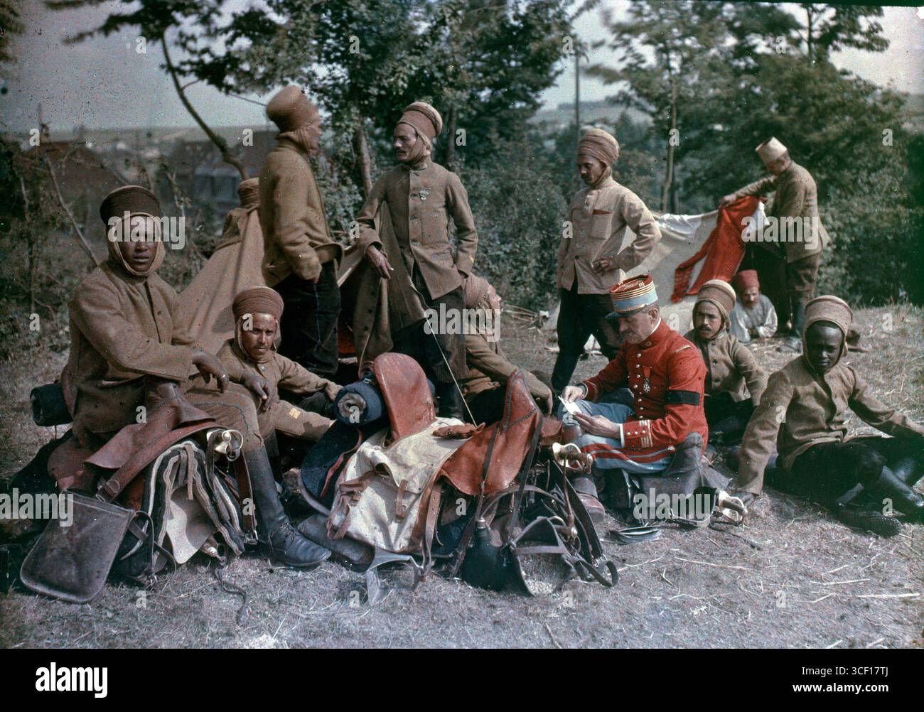 1914 1918 military uniforms soldiers troops wwi hi-res stock ...