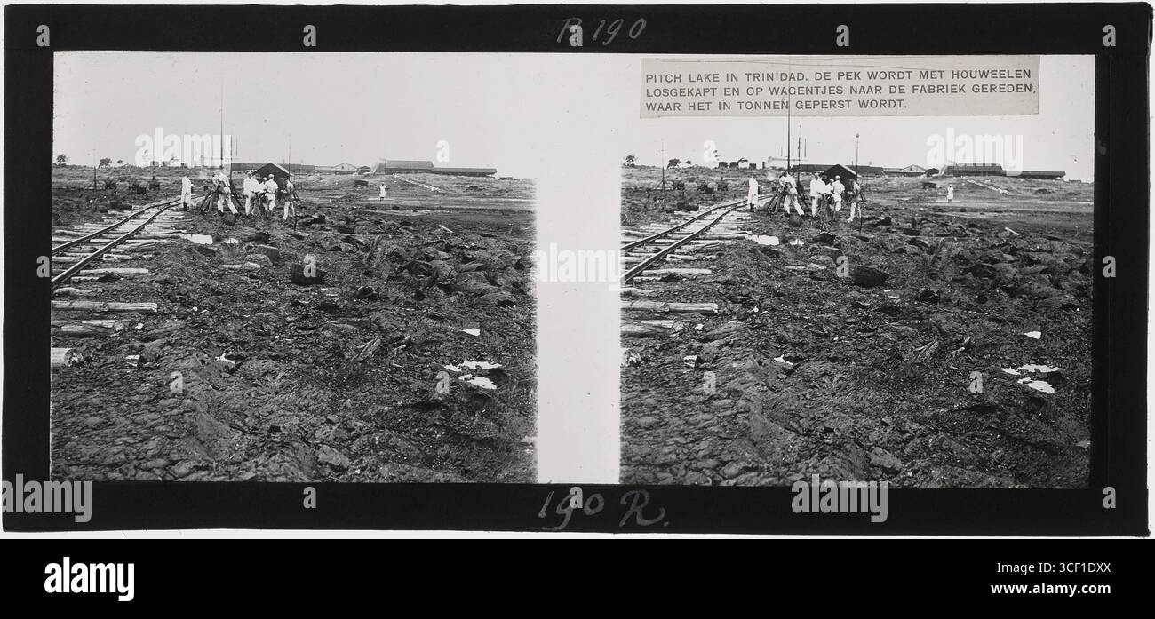 This stereoscopic image, part of the Tropenmuseum's collection, was ...