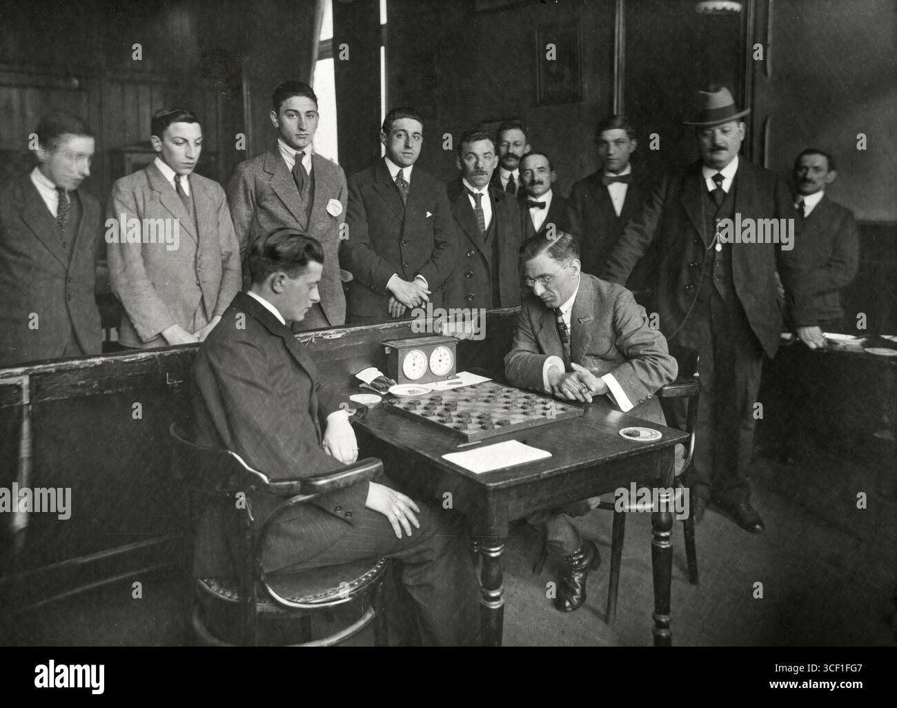 In 1920, a checkers match took place between L. Prijs and H. Koperberg ...