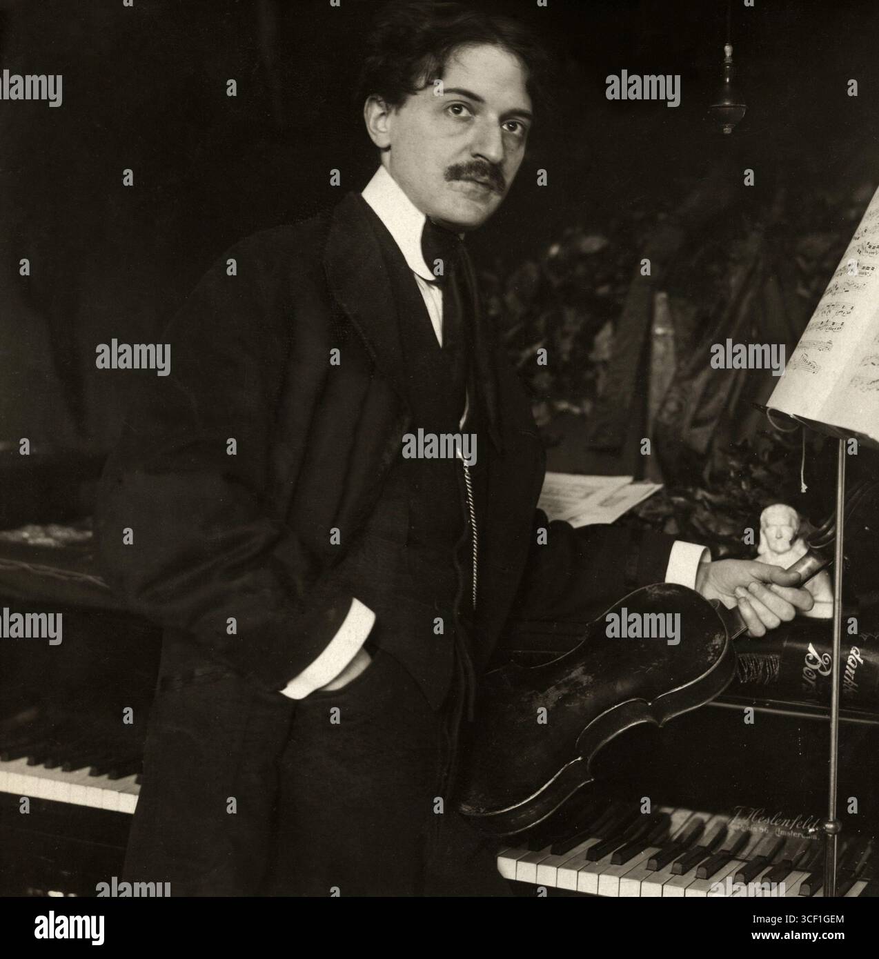 Boris Lensky (1884-1972), a violin virtuoso, illustrates the film ...