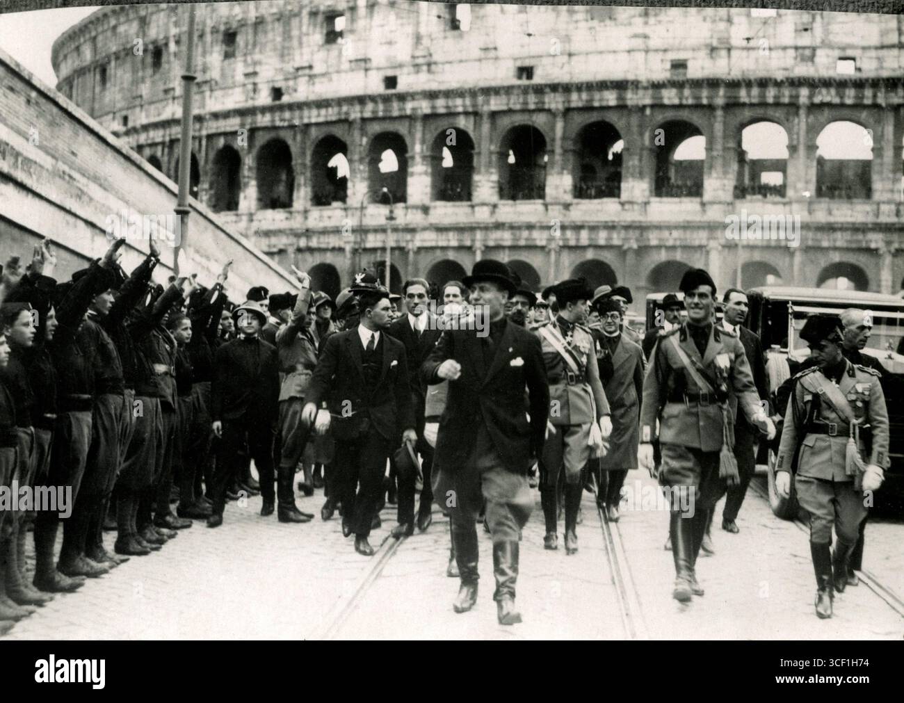 An italian fascist youth hi-res stock photography and images - Alamy