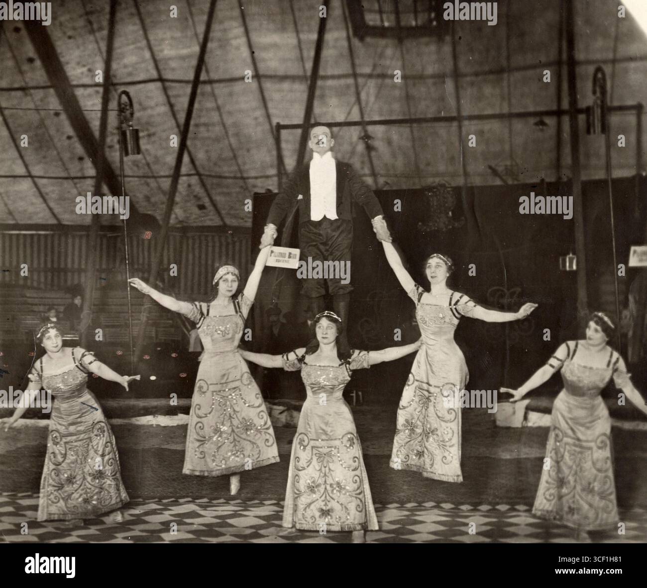 A 'telebioscope', a home cinema setup, is shown before 1913. The film ...