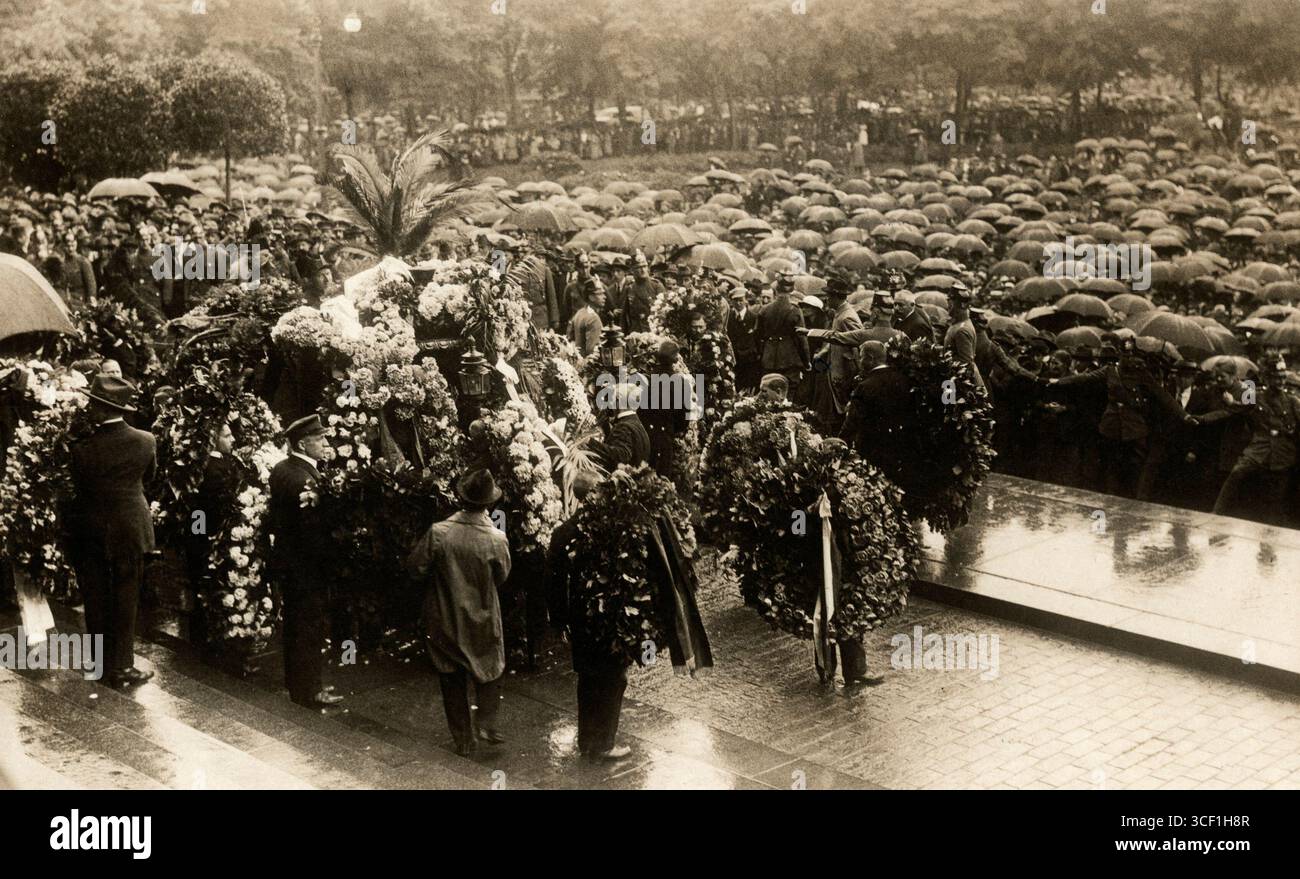 Funeral walther rathenau 1922 hi-res stock photography and images - Alamy