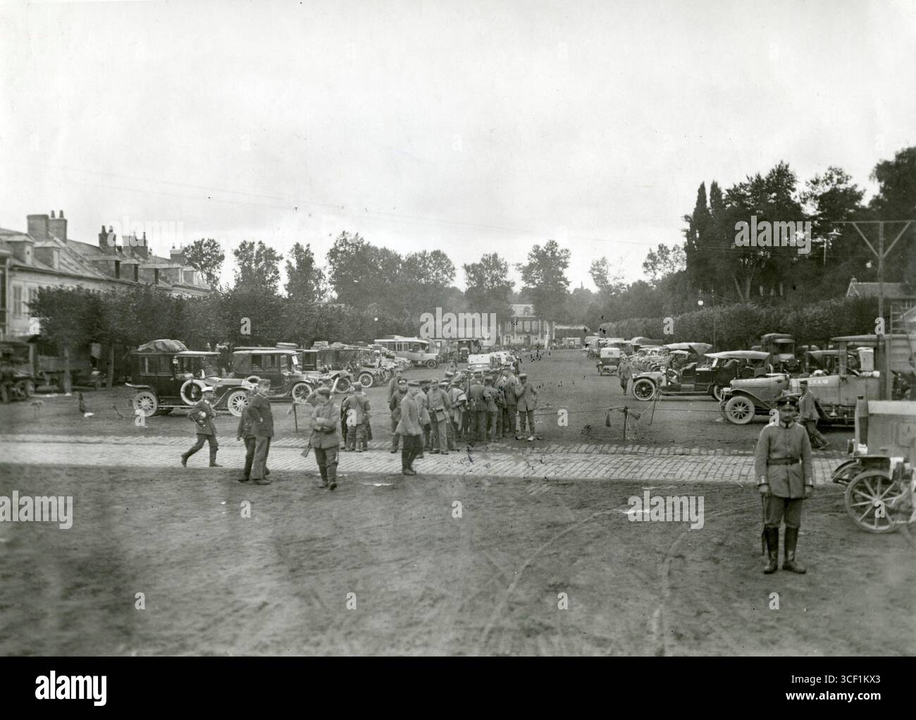 In 1914, the German motorized division's vehicle fleet is stationed in ...