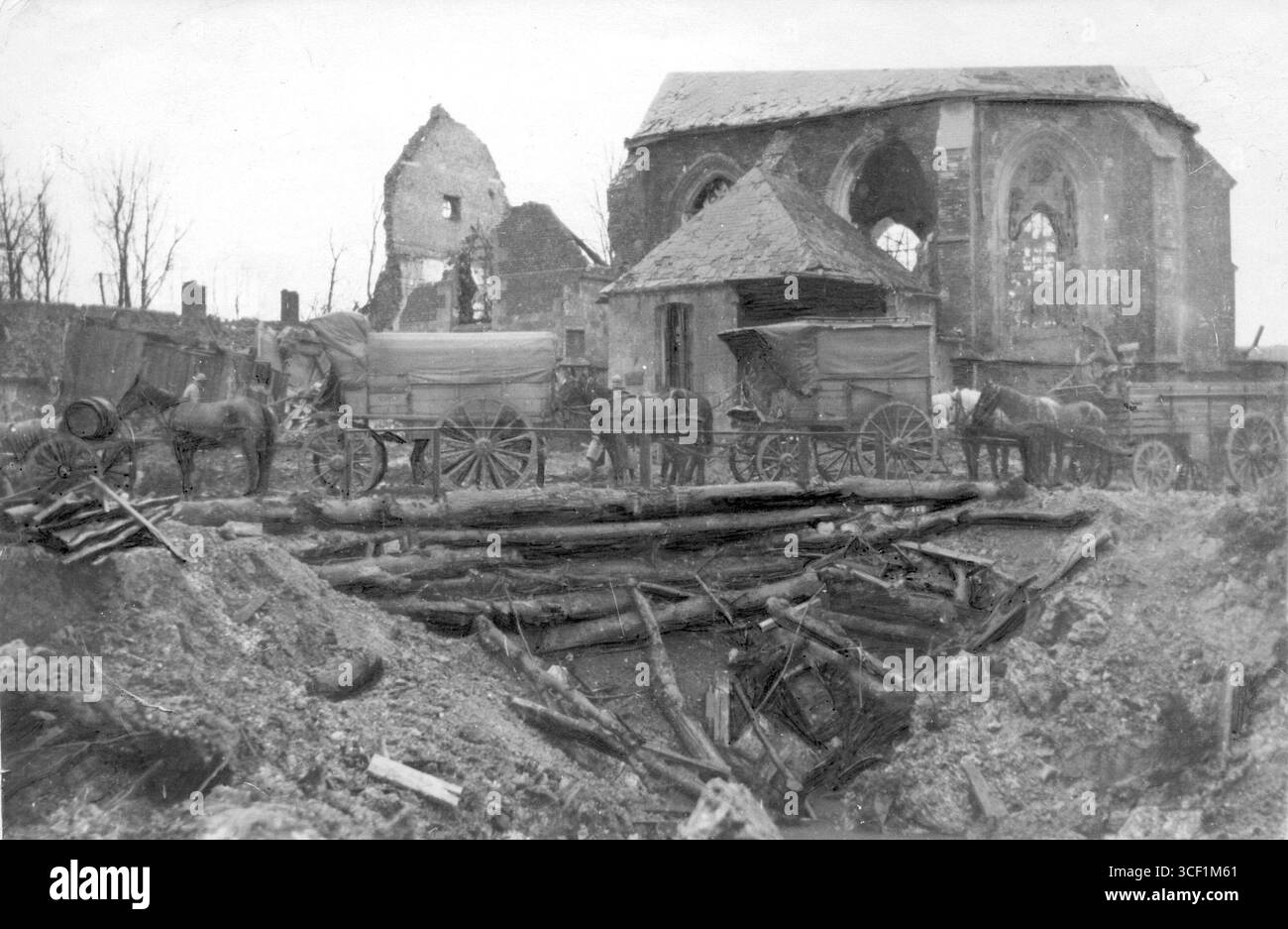War repair operations Black and White Stock Photos & Images - Alamy