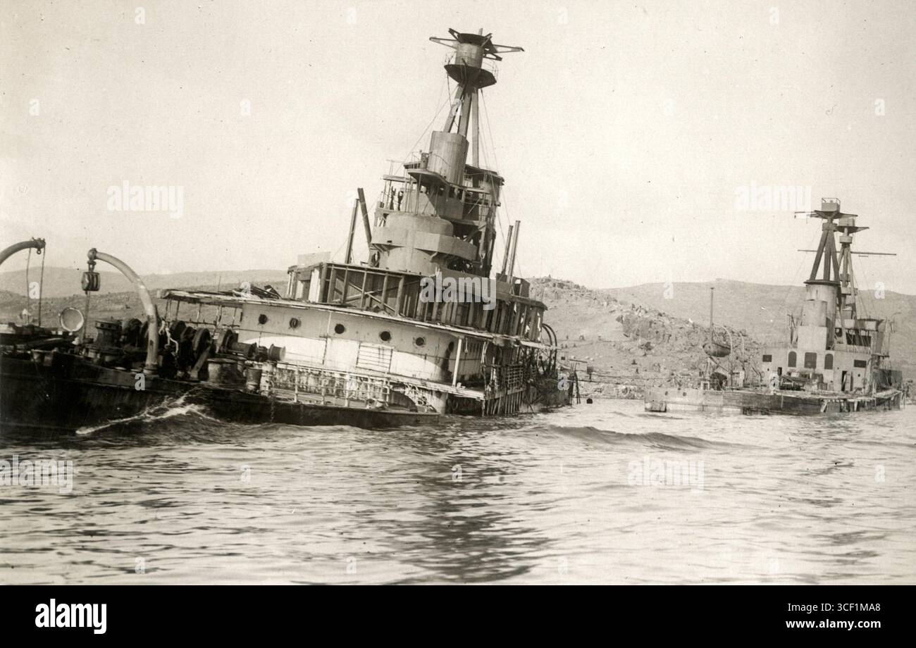 Warships first world war hi-res stock photography and images - Alamy