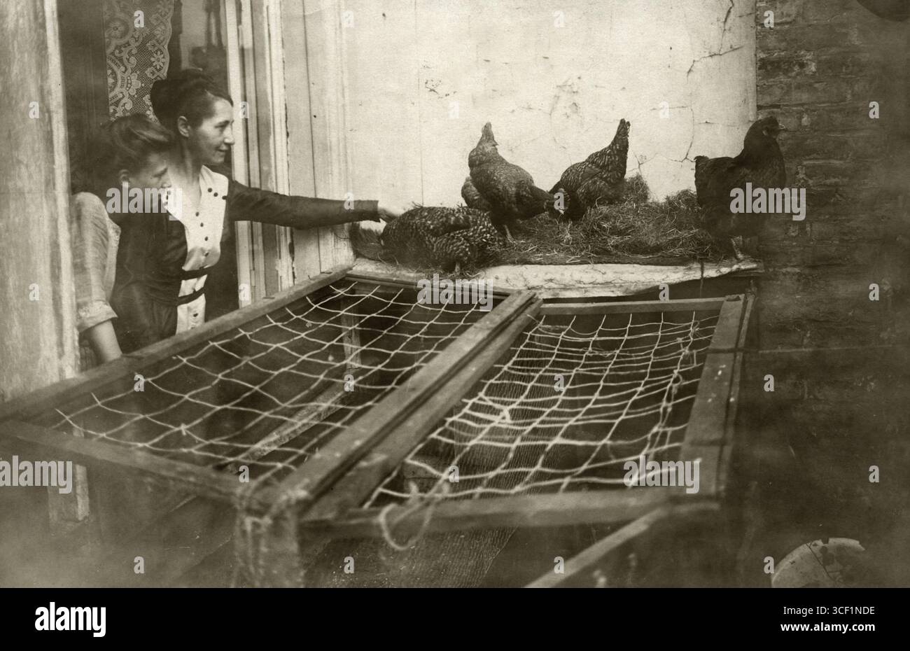 Berlin recovery efforts hi-res stock photography and images - Alamy