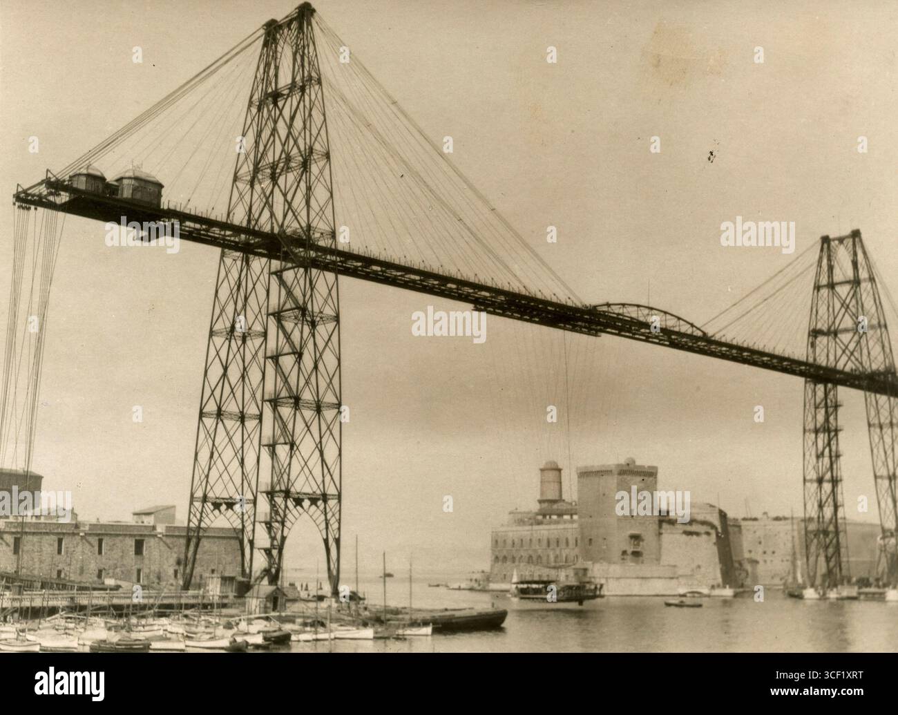 60 meter tower hi-res stock photography and images - Alamy