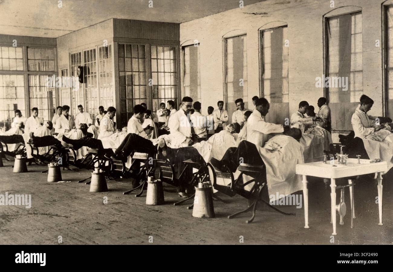 Inmate barber services hi-res stock photography and images - Alamy