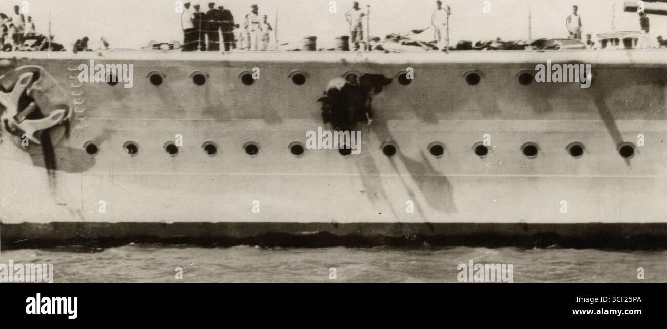 Damage sustained by the German battleship 'Admiral Graf von Spee ...