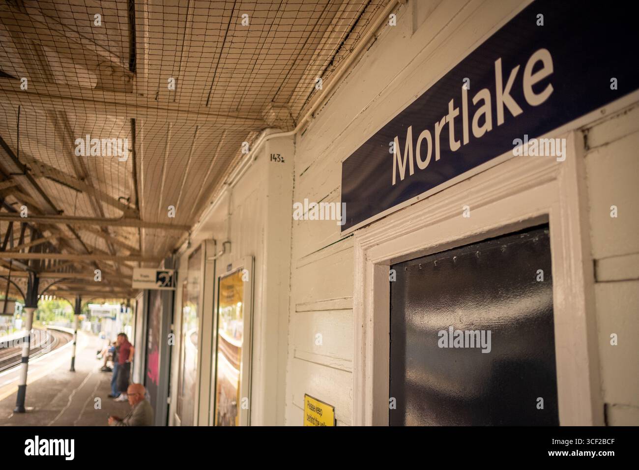 London august 2025 signage hi-res stock photography and images - Alamy