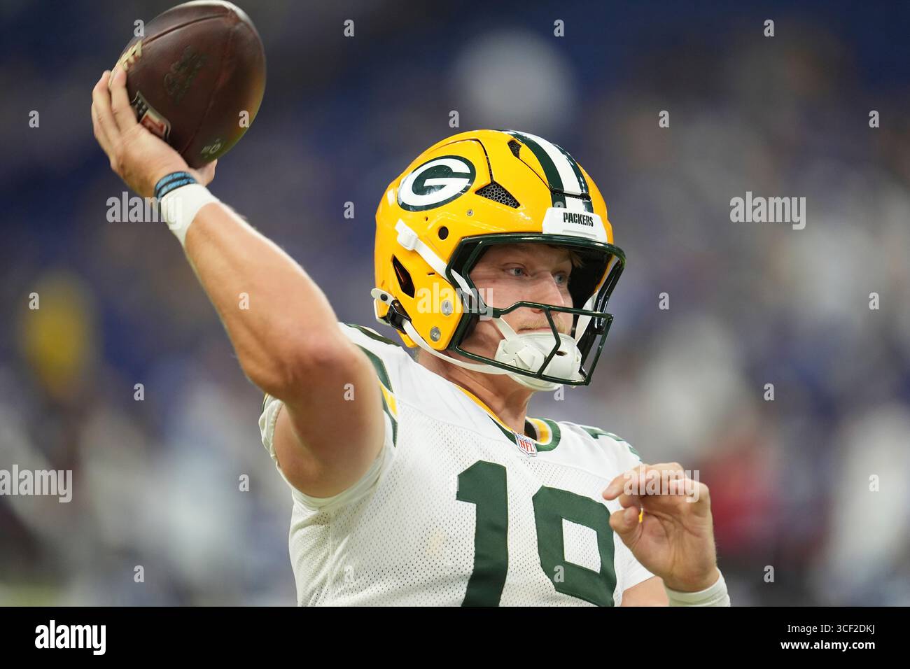 Green Bay Packers quarterback Taylor Elgersma throws before a preseason ...