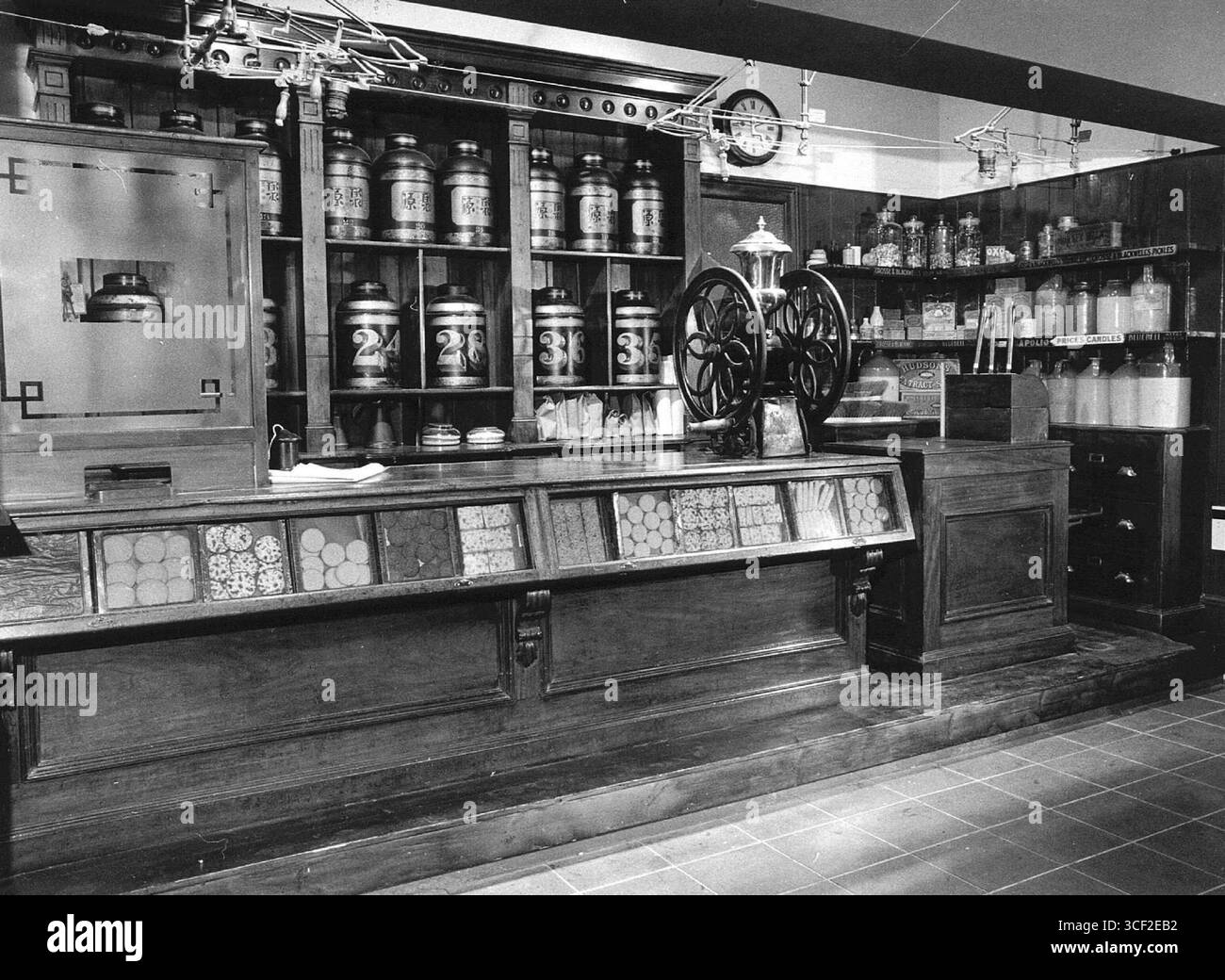 A photograph from January 1, 1920, showing the interior of a cookie ...