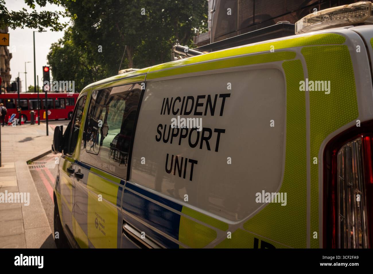 LONDON- AUGUST 6, 2025: London Metropolitan Police Incident Support ...
