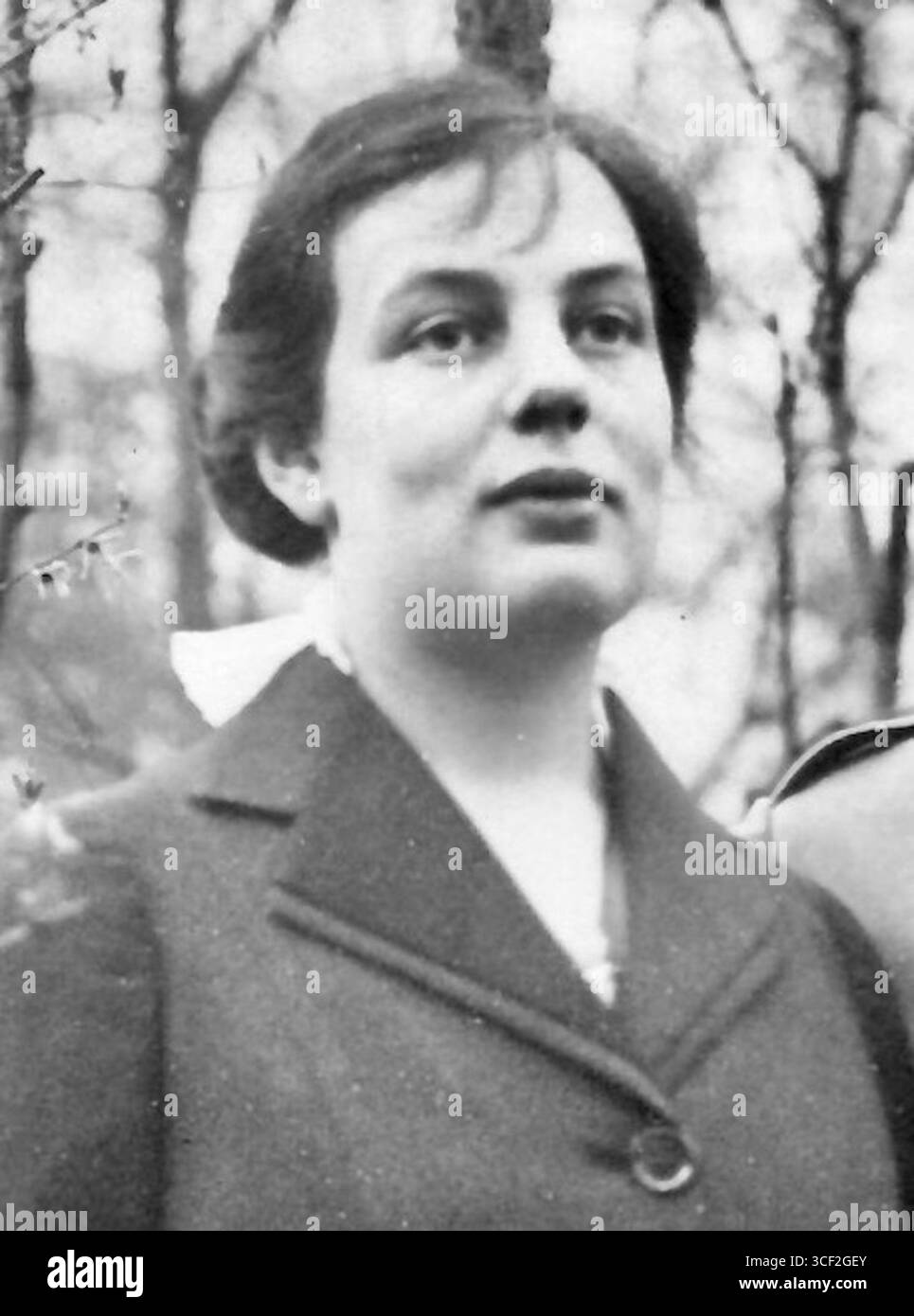 Anna Sara Hochschild, born in 1891 in Frankfurt, married Paul Reiner in ...