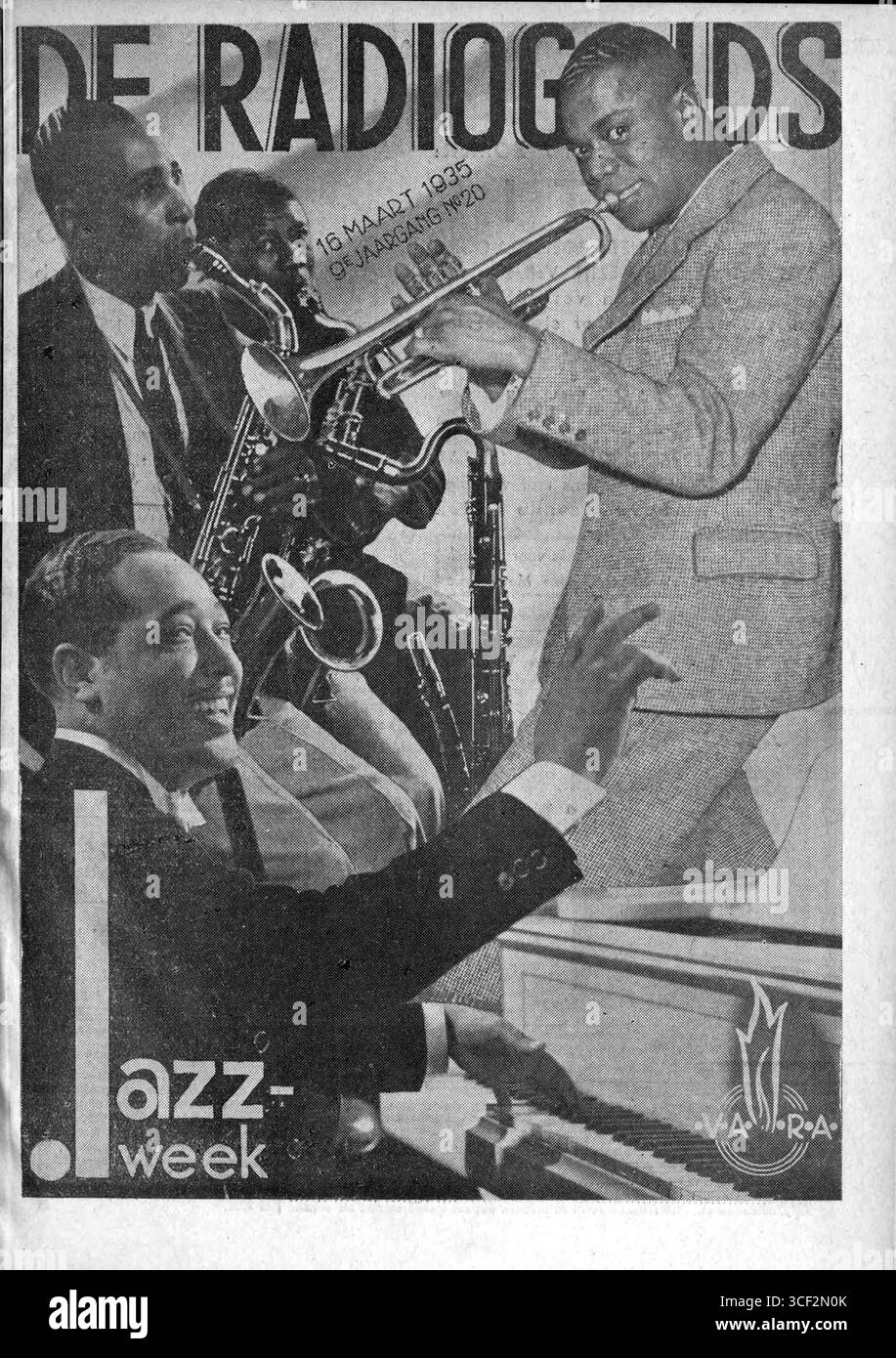 This is the cover of 'De radiogids' dated March 16, 1935. The magazine ...