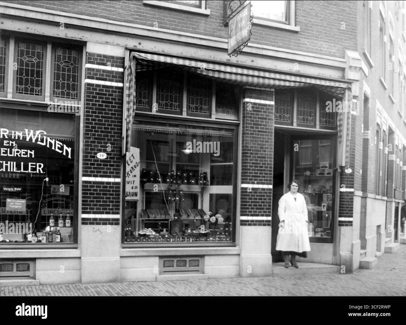 This 1922 photo shows the branch of Broodfabriek De Korenschoof located ...