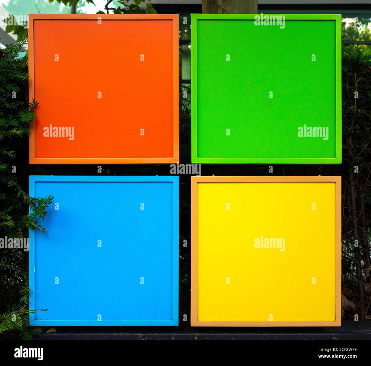 Microsoft windows logo hi-res stock photography and images - Alamy