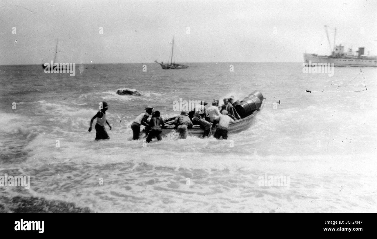 Cargo carrying boat Black and White Stock Photos & Images - Alamy
