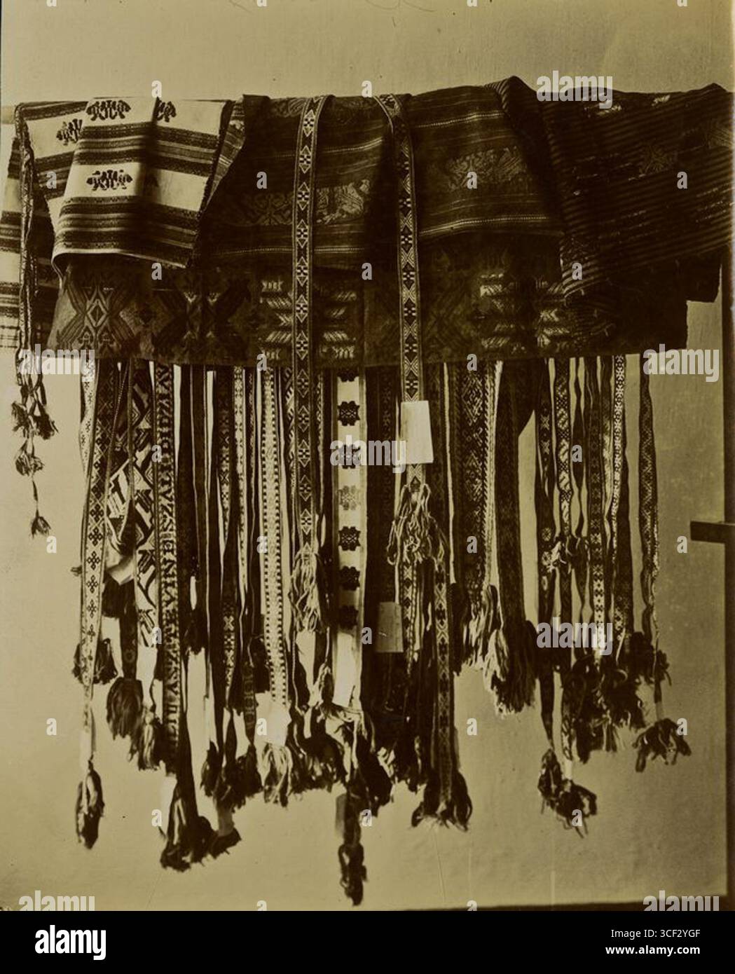 Lithuanian sashes hi-res stock photography and images - Alamy