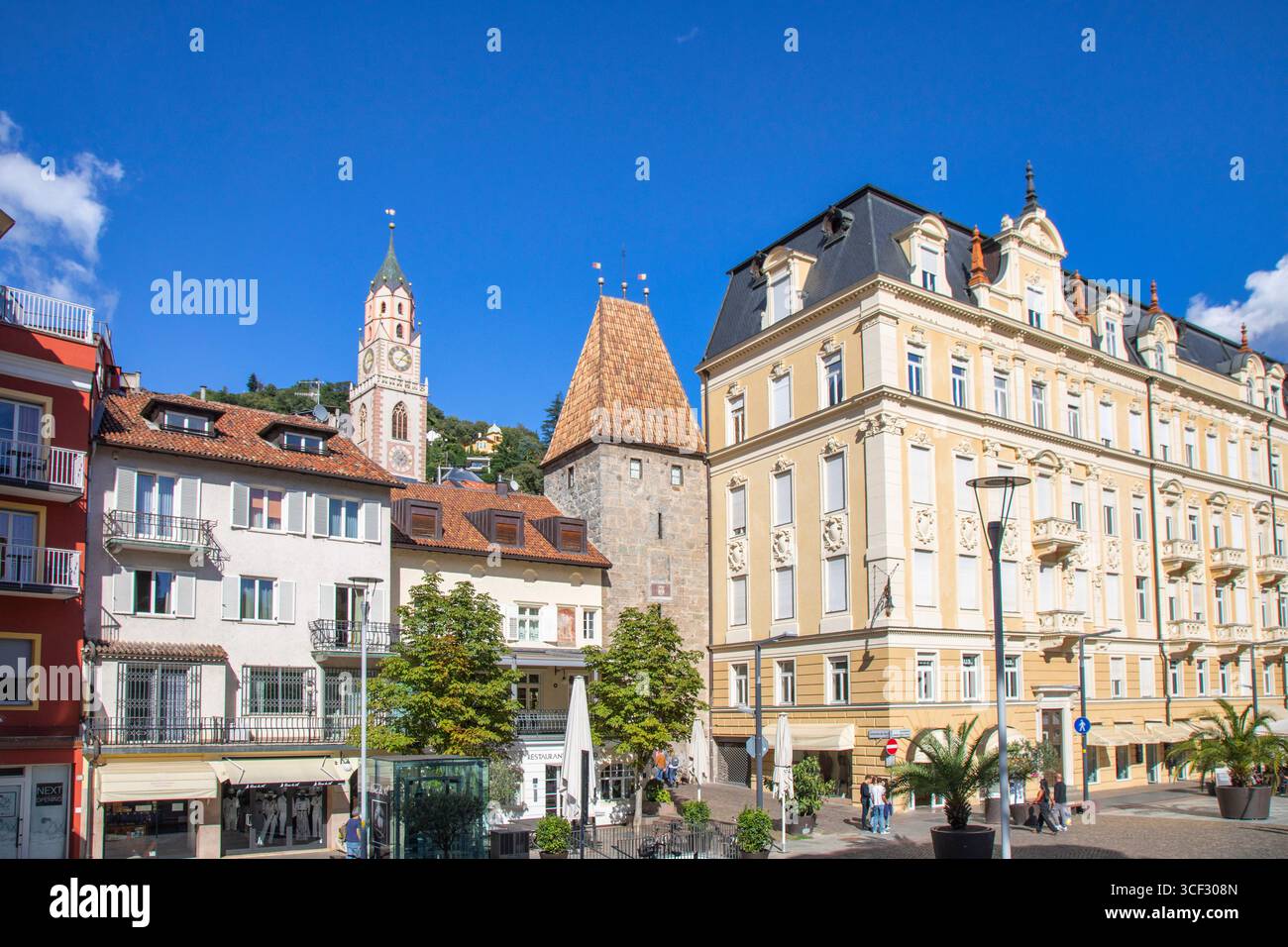 Torre zwolferturm hi-res stock photography and images - Alamy