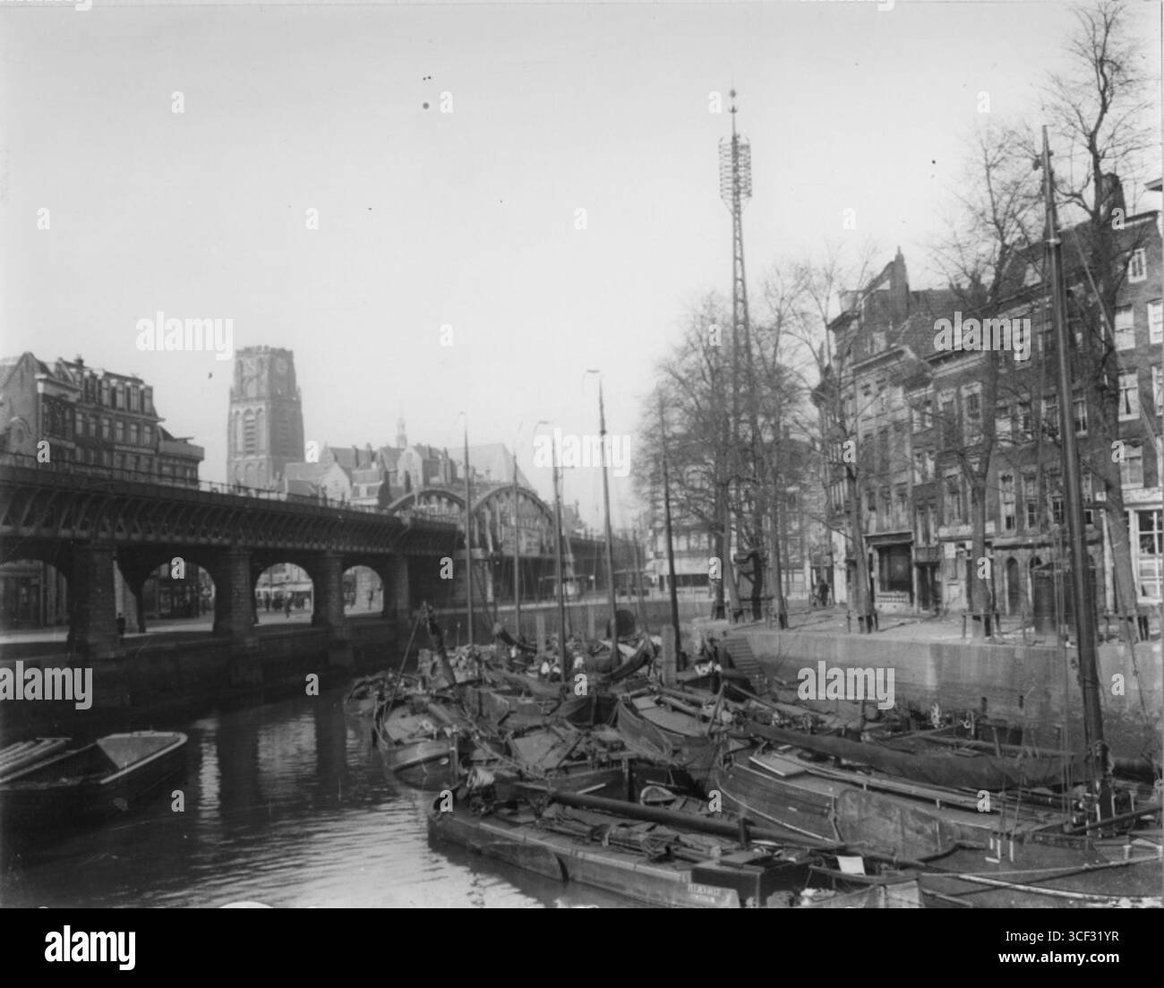 Open space at right Black and White Stock Photos & Images - Alamy