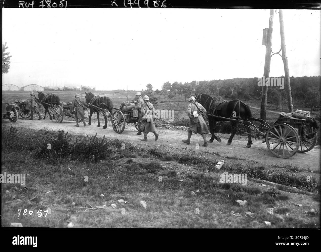 Showcasing troops Black and White Stock Photos & Images - Alamy