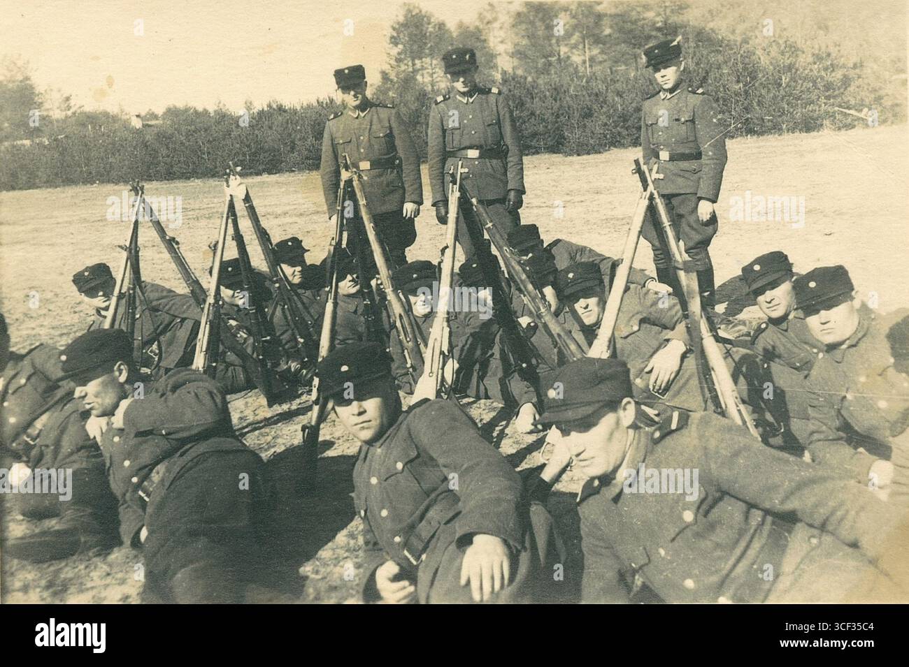 Nazi guards hi-res stock photography and images - Alamy