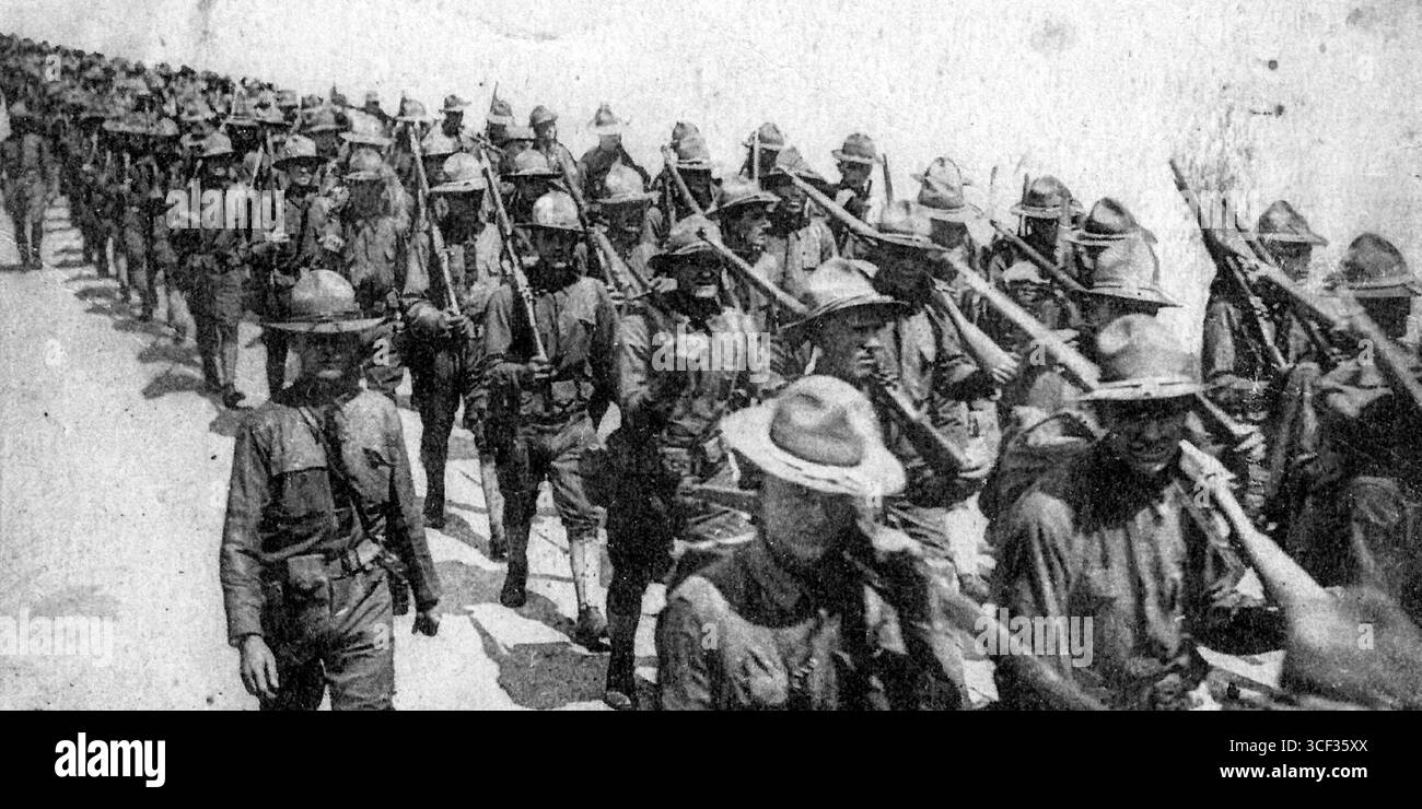 Soldiers morale Black and White Stock Photos & Images - Alamy