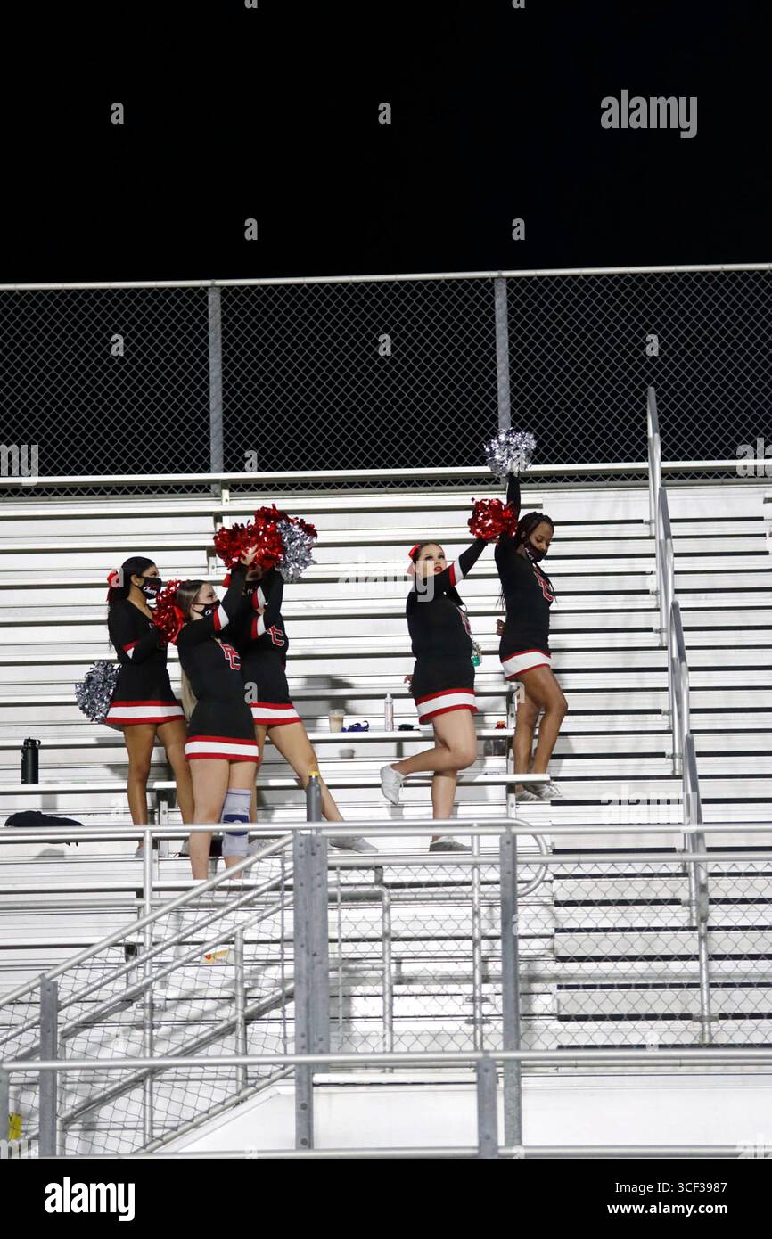 Los angeles pierce college cheer team hi-res stock photography and ...