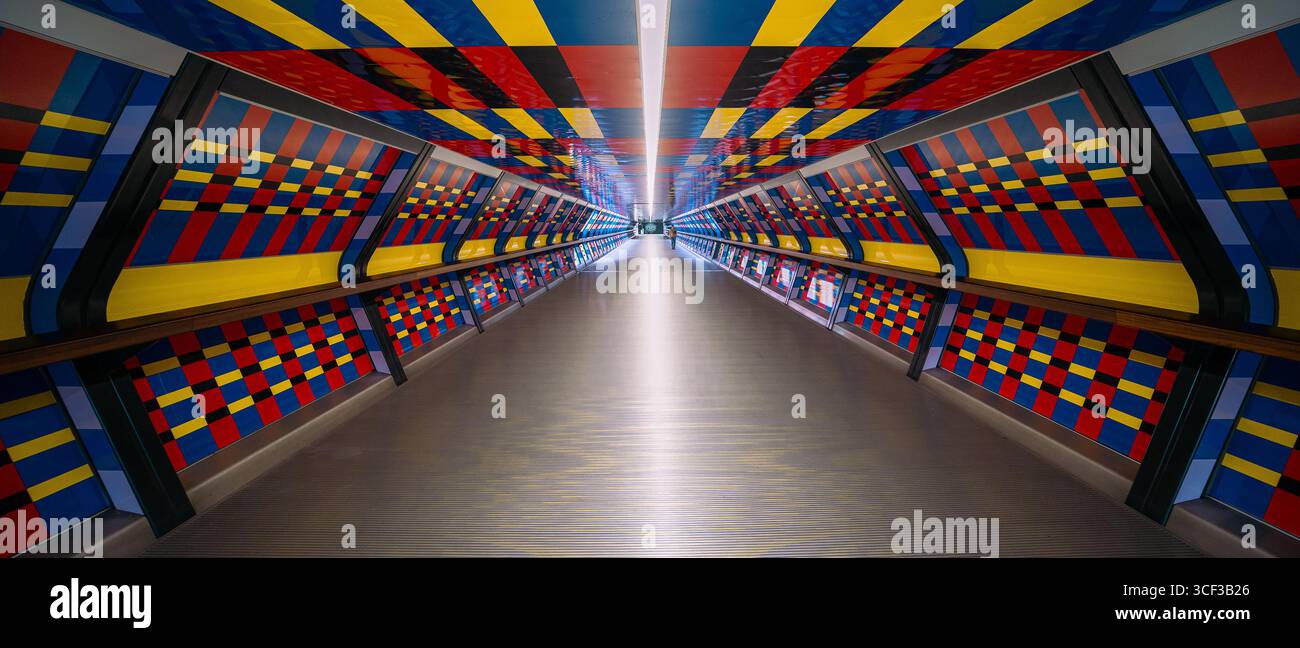 Adams plaza bridge hi-res stock photography and images - Alamy