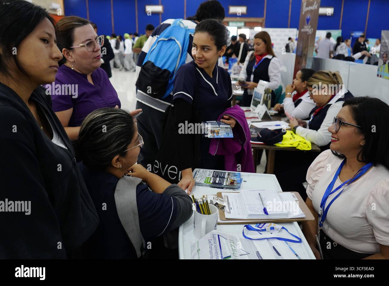 GYE EMPLOYMENT FAIR Guayaquil, Wednesday, August 20, 2025 Minister of ...